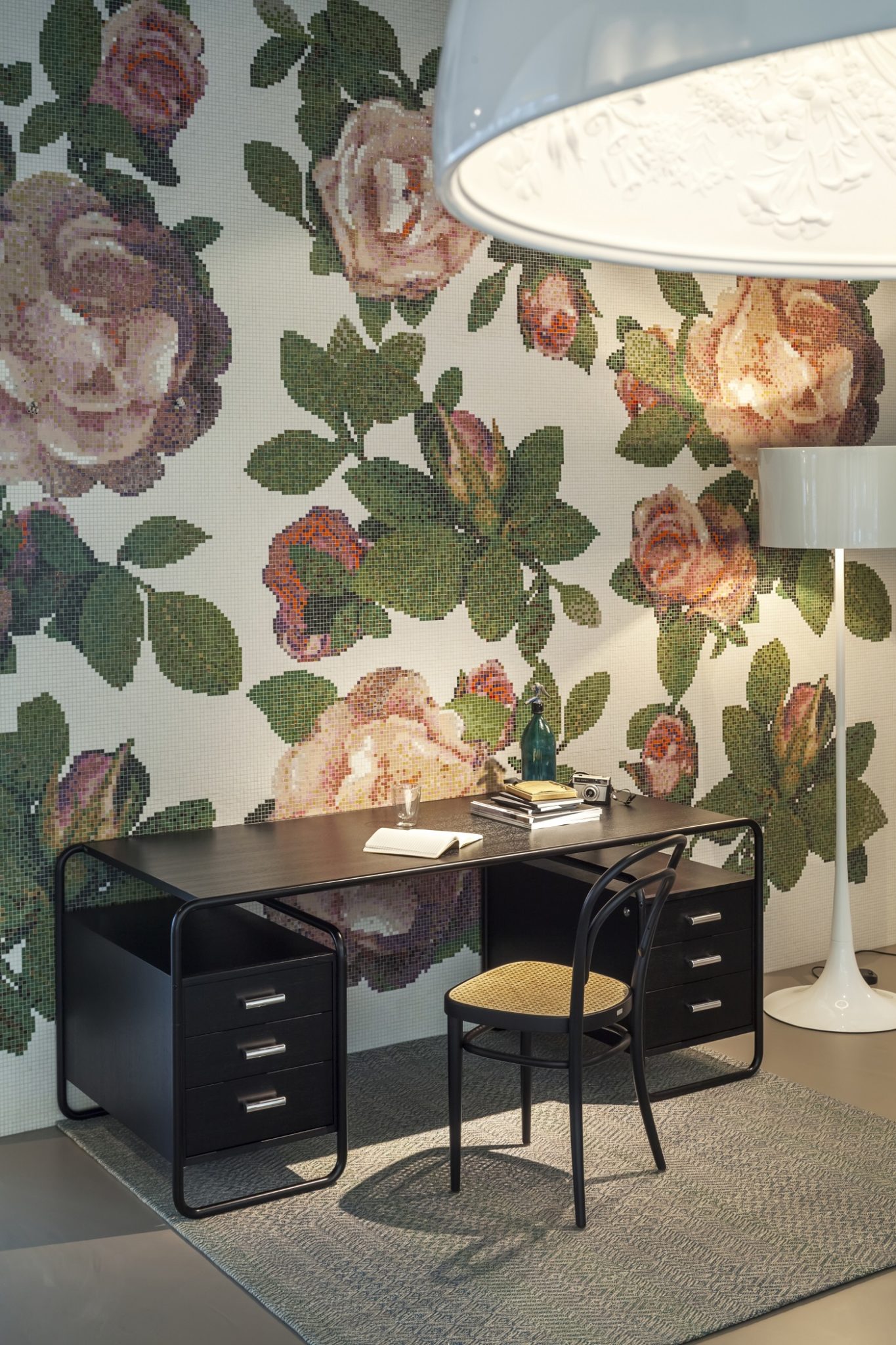 Ein Designklassiker: Der Thonet Stuhl 214 - Raum für das wahre Glück