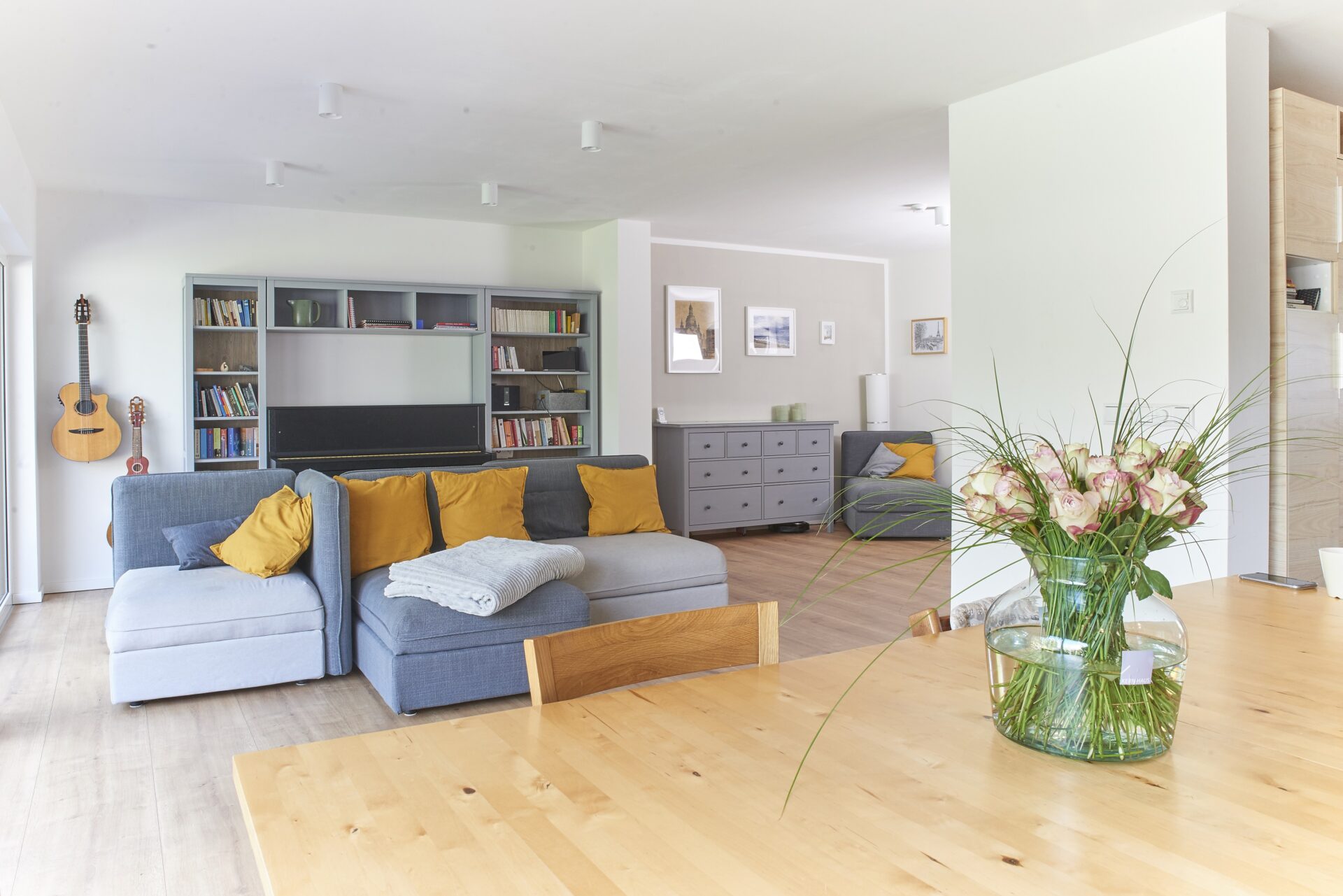 Offene Wohnraumgestaltung zum Wohlfühlen - Raum für das wahre Glück